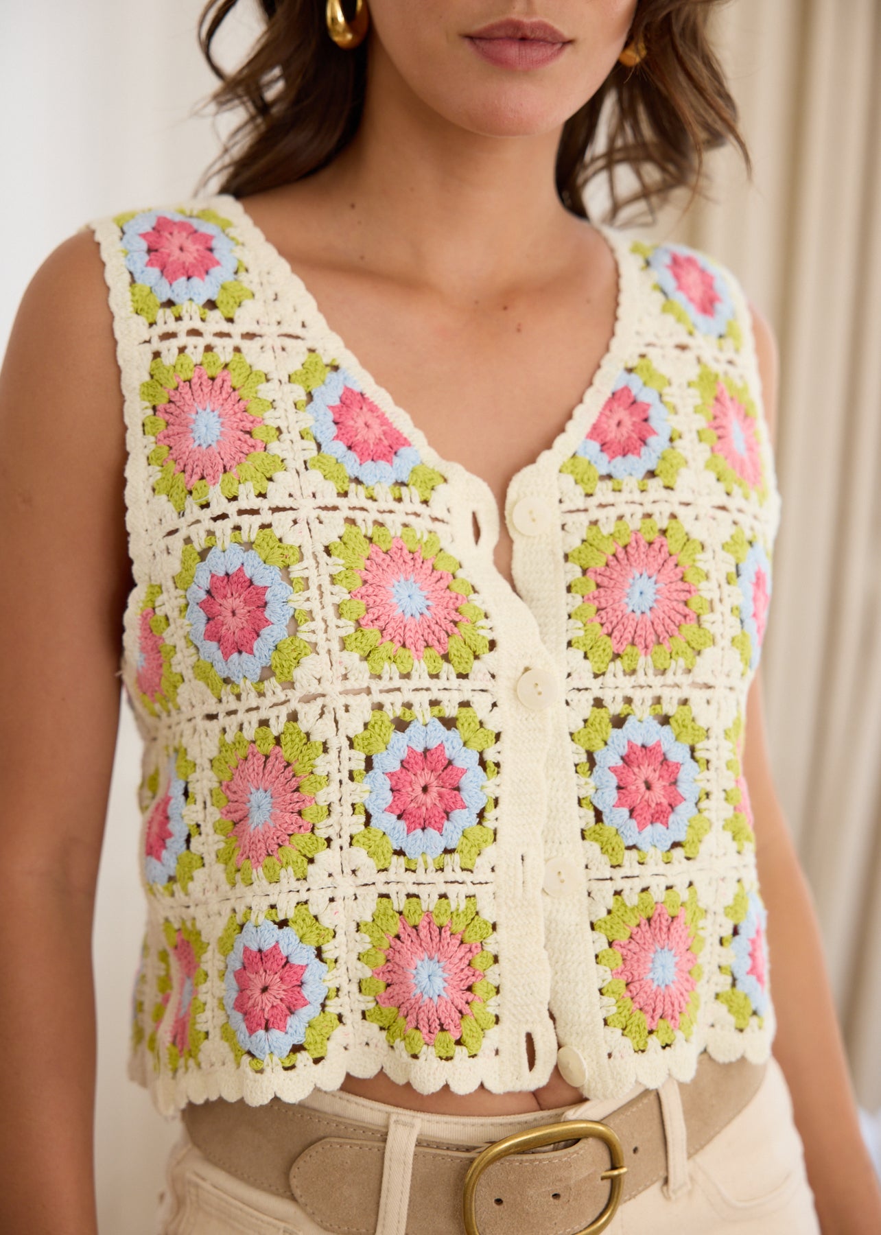 Gilet en crochet sans manches vert rose - Alpha | Motus Boutique